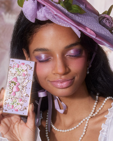Violet Strawberry Rococo Eyeshadow Palette – Flower Knows